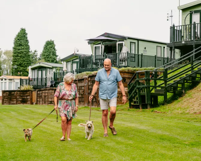 Lincomb Lock Caravan Park | Hillandale Caravan Parks