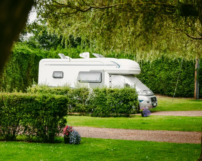 Lincomb Lock Caravan Park | Hillandale Caravan Parks