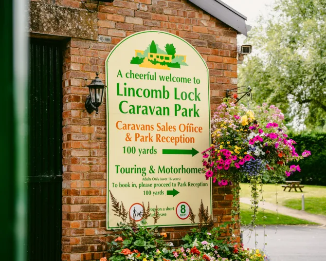 Lincomb Lock Caravan Park | Hillandale Caravan Parks